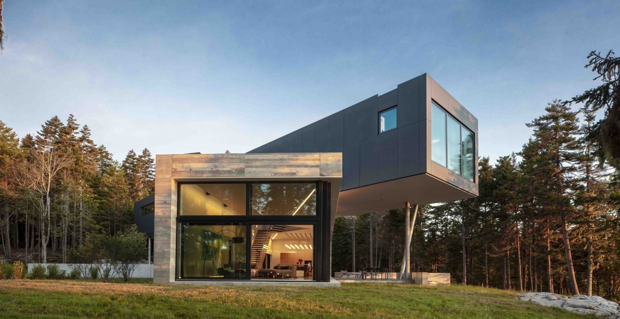 Cantilevered House - Warren Construction Group, LLC.